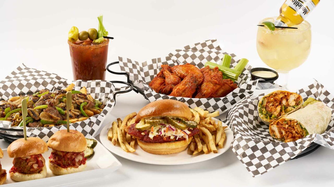 Game On | Restaurant | Sports Bar | Boulder Station